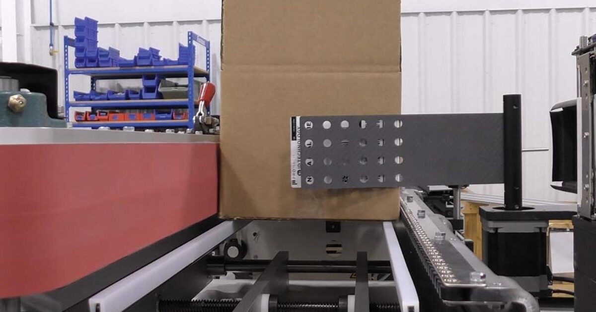 Conveyor Systems & Material Handling Solutions - Case Labeling ...