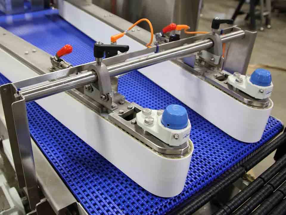 Pusher Conveyor Systems for Efficient Material Handling | Shuttleworth